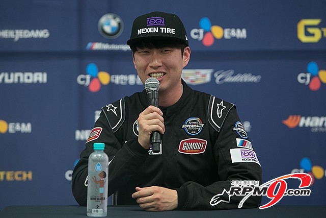 [포토] CJ슈퍼레이스, 이서영 'BMW M 원메이크 2라운드, 개막전에 이어 다시 3위' - RPM9